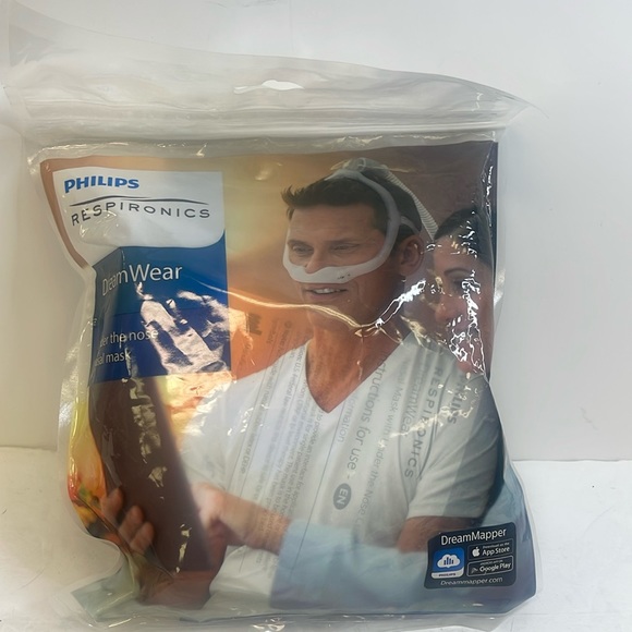 Other | Phillips Respironics Dreamwear Under The Nose Pillow Medium ...